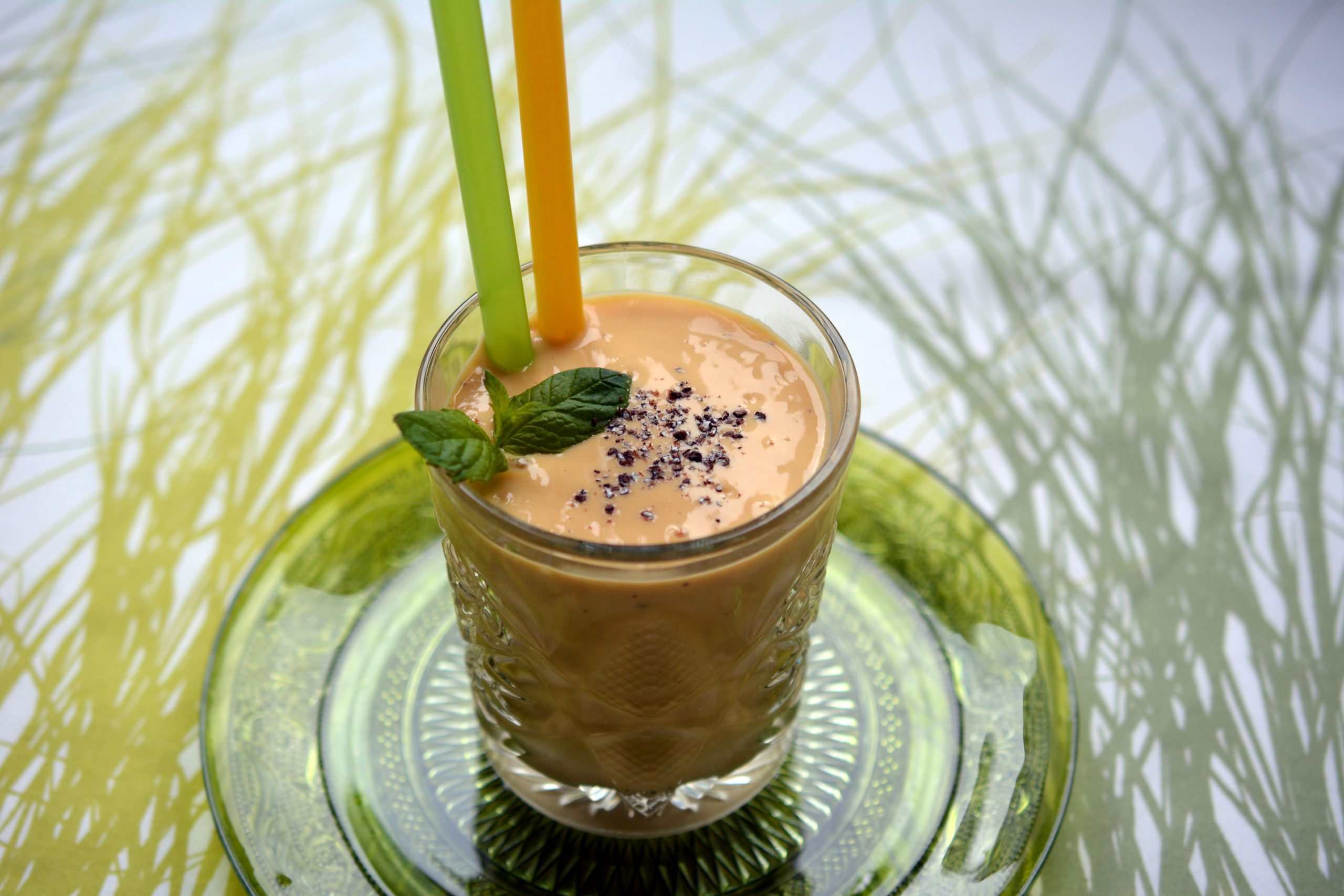 Mangolassi med Fortini Smoothie - Nutricia.dk